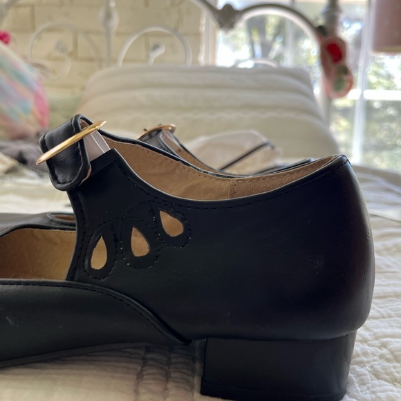 Shoes | Vintage Mary Jane Look Alike Heel Shoes With Gold Metal Buckle ...
